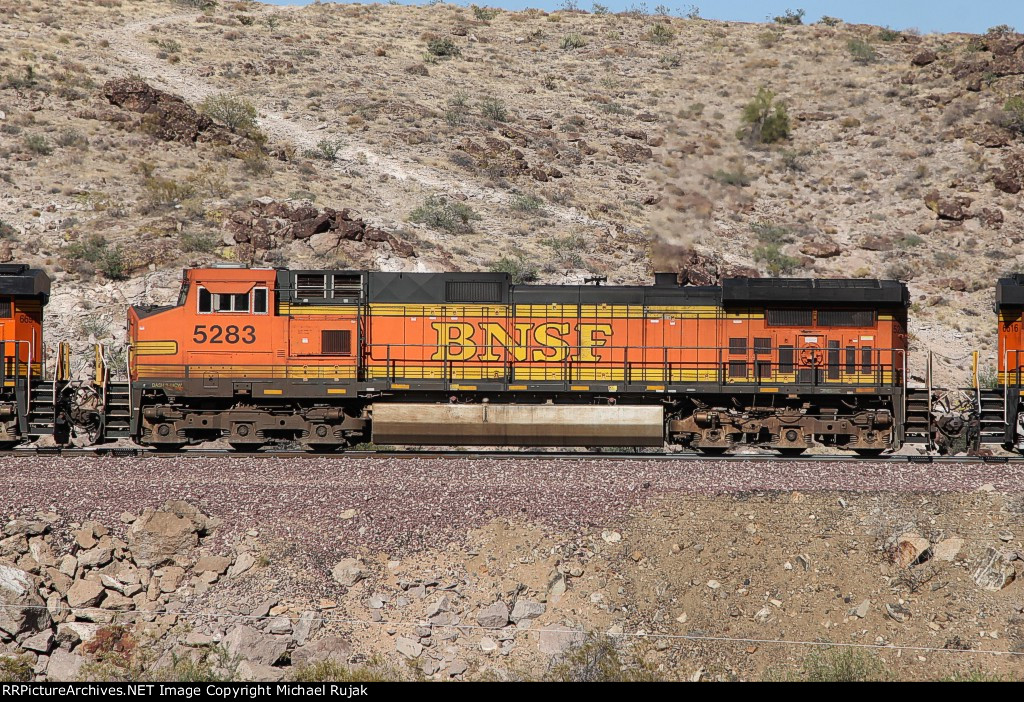 BNSF 5283